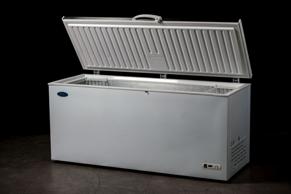 Atosa Solid Door Chest Freezer 650 BD-650 | Commercial Kitchen Store