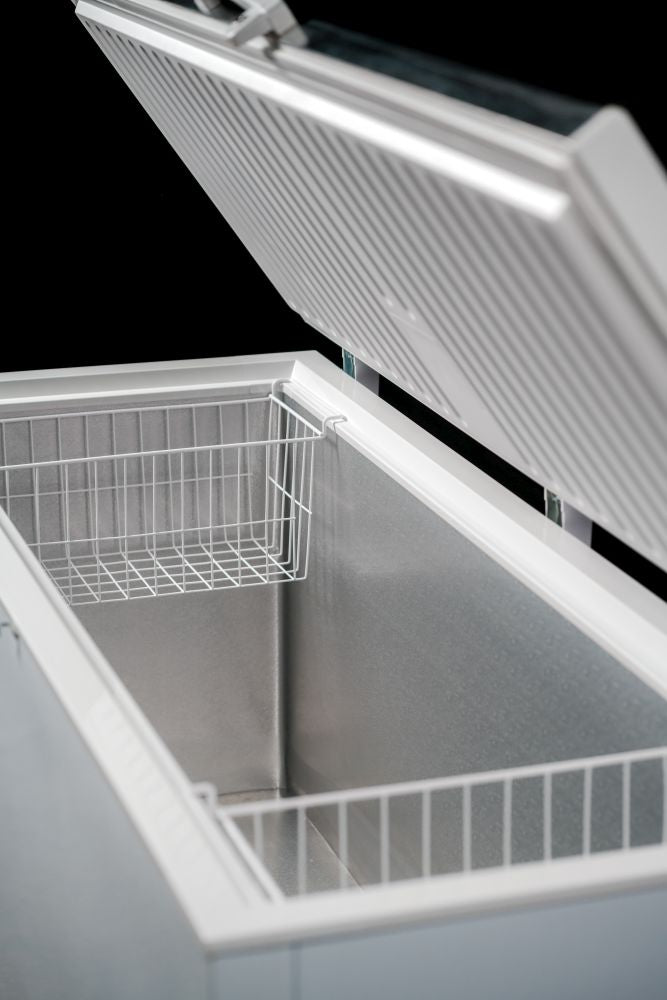 Atosa Solid Door Chest Freezer 650 BD-650 | Commercial Kitchen Store